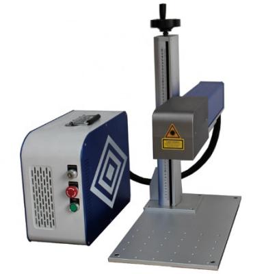 中国 CNC 3Dのカーブ表面の動的集中繊維レーザーの彫刻家 販売のため