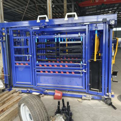 China Blue Cattle Crush With Scales Farm Equipment For Cattle for sale