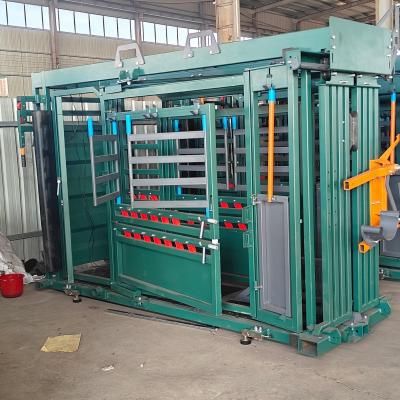 China Heavy Duty Bail With Dual Locking Mechanism Cattle Crush For Farm for sale