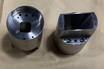 中国 WNiFeは均衡のための部分のタングステンの重い合金棒を機械で造った 販売のため