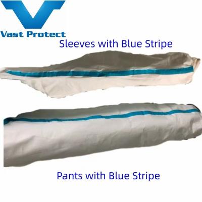 Cina 202 X 128 cm Microfilm Tissu Coverall con cappuccio e blu Tape Protective Clothing in vendita