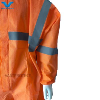 China 56GSM SMS Tyvek Industrial Protective Type5 6 Coverall without Shoe Cover Reflective for sale