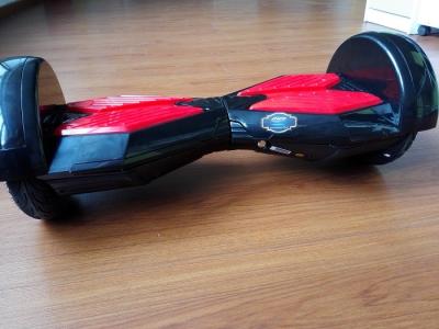 Cina Il bordo a 8 pollici dell'equilibrio elettrico della gomma della grande ruota, stante su 2 spinge segway in vendita