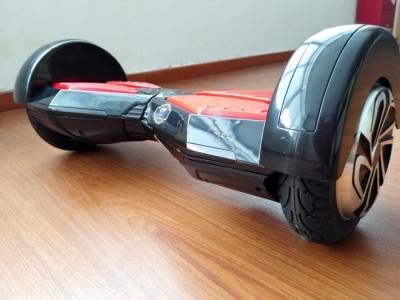 Cina Mini due a basso tenore di carbonio interurbani d'equilibratura a ruote variopinti del bordo del motorino in vendita