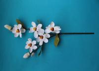 China Artificial Flowers for Decoration - Realistic Indoor Floral Arrangements with Durable Construction for sale