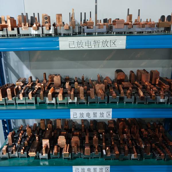 Quality Pre-Placed Insert Injection Molding Toolings Manufacturing Non-Standard Part for sale