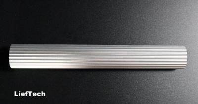 中国 厚さ 1.2mm アルミ合金管 ローラーシャフト 波紋アルミ管 販売のため