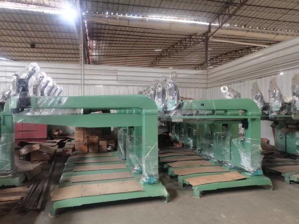 La caja corrugada de costura manual 400 clavos/min. Empuje automático con doble servo