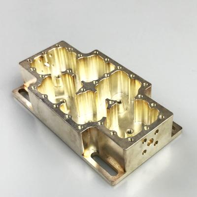 Cina Ottone del pezzo meccanico di servizio di CNC di industria petrochimica AL7075 ss in vendita