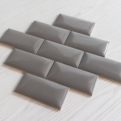 中国 一見の地下鉄の壁のタイルの灰色色の装飾的なセラミック タイル7.5x15をパン粉でまぶして下さい 販売のため