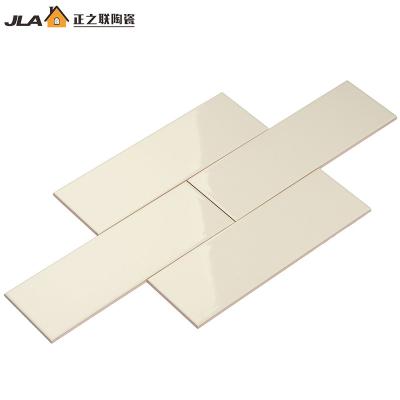 中国 4x12最も最近の設計は台所大理石の地下鉄のタイルのためにはねかけます 販売のため