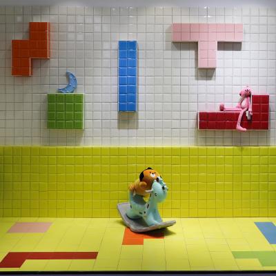 中国 子供部屋の装飾は100X100mmの4X4inch黄色の壁のタイルを設計します 販売のため