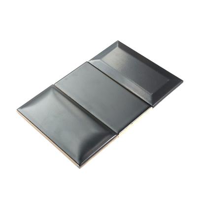 中国 3x6は陶磁器の壁のタイルによって斜角を付けられたマットの表面の純粋で黒い地下鉄のタイルを艶をかけました 販売のため