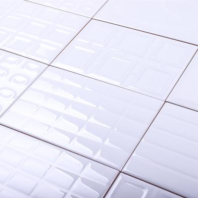中国 120x180mm艶をかけられた浴室の陶磁器の地下鉄の白のタイル 販売のため