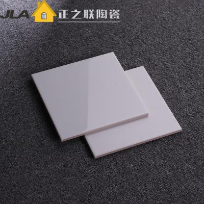 中国 現代白い磨かれた磁器のタイルのPorcellanatoの床タイル150x150mm 販売のため