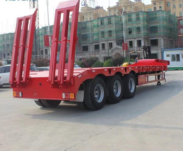Quality Customization 3 Axle Low Bed Trailer 60 Ton Low Bed Trailer 13m Length for sale
