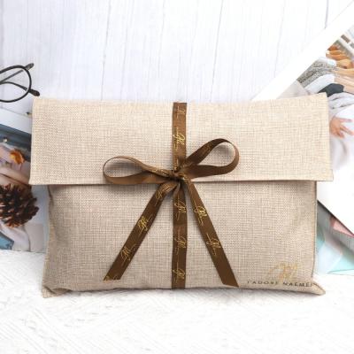 China Eco Friendly Jute Bag Clothes Hair Handbag Packaging Envelope Dust Bag for sale