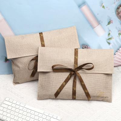 China Custom Logo 100% Natural Jute Envelope Dust Bag Gift Packing Pouch Reusable for sale