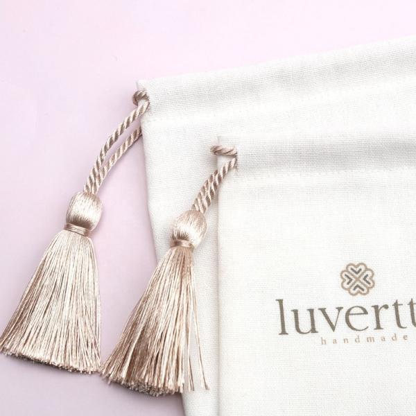 Quality Cotton Linen Drawstring Gift Pouch Custom Logo Printing With Tassel for sale
