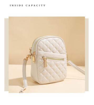 China Women Mini Phone Bag Diamond Shaped Single Shoulder Crossbody Bag for sale