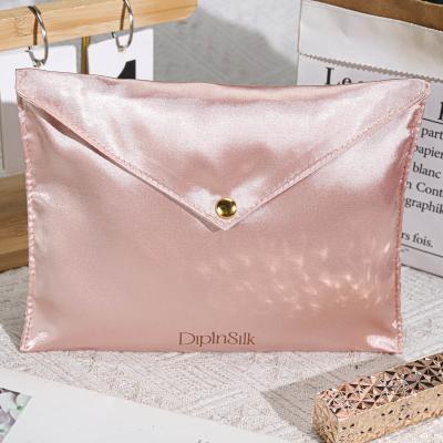China Custom Satin Cosmetic Skincare Perfume Packing Pouch Luxury Satin Envelope Gift Packaging Envelope Pouch for sale