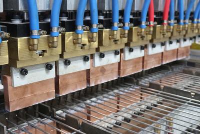 China Gantry Type Automatic Wire Mesh Welding Machine Automatic Wire Filling for sale