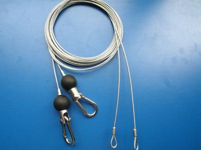 Cina assemblaggio cavi d'acciaio della palla del nylon di 25mm con i ganci ed i cicli della parte girevole in vendita