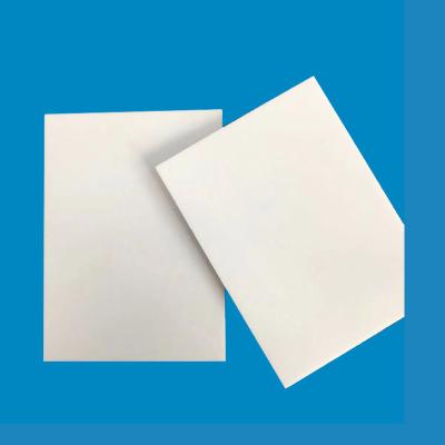 Cina 95% Alumina Ceramica Alta Isolazione e Resistenza al Calore 1600°C Per Ingegneria di Precisione in vendita