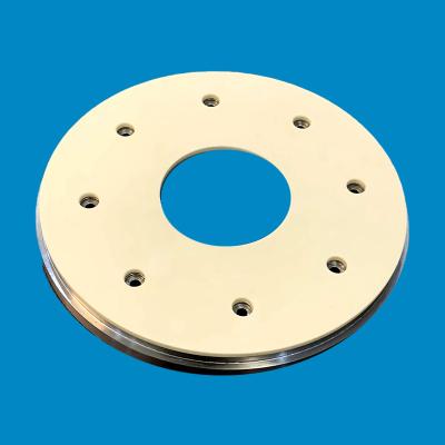 Cina Rivoluzionare il processo di frantumazione con parti di frantumazione in ceramica di allumina giallo o bianco in vendita