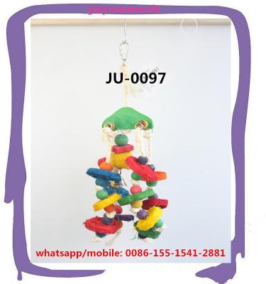 China natural non-toxic loofah flying bird hanging toys/macaw parrot chews toy JU-0097 for sale