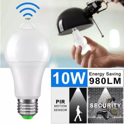 China Luz LED bombilla E27 Sensor de movimiento de radar de microondas 9W 12W 15W Inducción del cuerpo humano A60 en venta