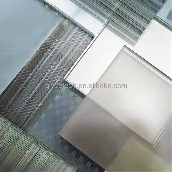 Quality Certificate CCC/ISO9001/CE Artistic Fabric Mesh Laminated Glass for Building for sale