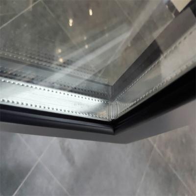 Cina Accessori di vetro in lega di alluminio Pareti a tenda resistenti alle fratture per forme speciali in vendita