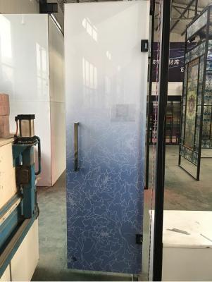 China Performance Flat Rectangle 10.76mm 12.76mm 17.14mm 21.52mm Gradient PVB Tempered Laminated Glass for sale