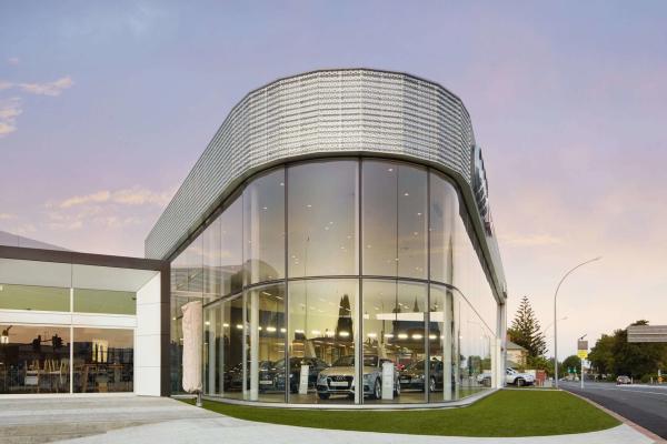 Quality Hotel Curved Clear Tempered Glass Panels for Shopping Mall Building 3mm-12mm for sale
