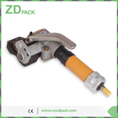 Cina 9.8kn 32mm Strappa di acciaio Pneumatico Strapping di acciaio ritorno metallo Banding Stringer Strumento in vendita