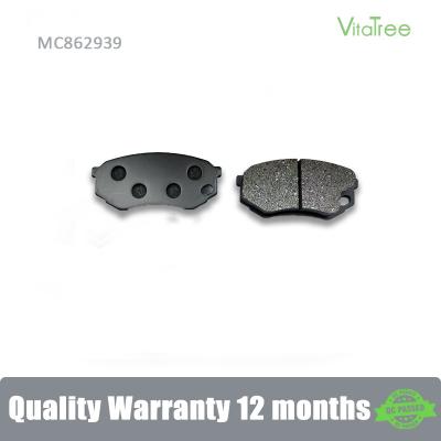 Cina MC862939 MC869773 MC869777 MC886334 MC886920 Pad di frenatura per canter MITSUBISHI in vendita