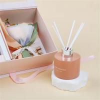 China Gift Box Set Reed Diffuser Perfume Set With Packaging Boxes 120ml Aroma Diffusers Fragrance With Flower for sale