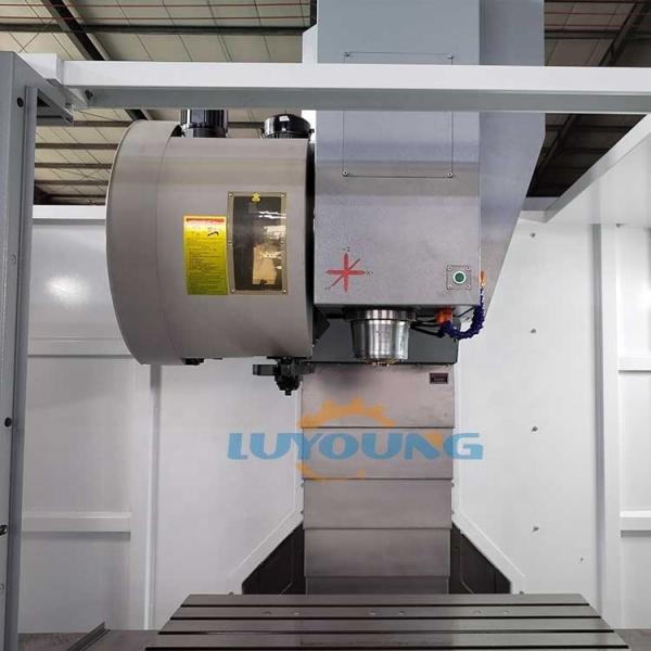 Quality Medium Duty Machining VMC550 3 CNC Router With Auto Tool Changer And Medium for sale