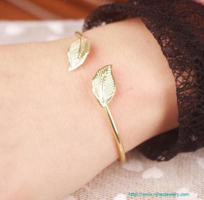 China Cuff bracelets JEWELRY TRENDS FOR 2019 for sale