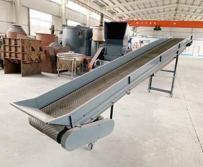 Cina 2500 kg/h Max.Producing Capacity ABS Plastic Crusher Grinder Shredder Machine OEM in vendita