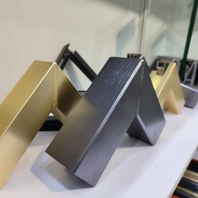 China Modern Fencing Glass Handrail with Flooring Mounting and Aluminum Railing Profiles for sale