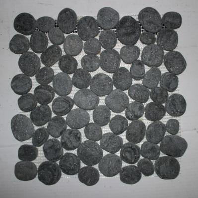 China Black quartz Rounded pebble Mosaic  305 mm * 305 mm * 10mm for sale