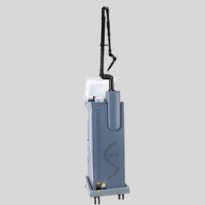 Cina Laser frazionario di alta di Efficienty rf CO2 della metropolitana per ringiovanimento della pelle e rimozione della grinza in vendita