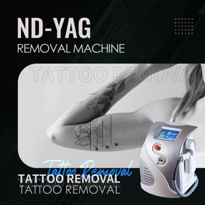 Cina ND YAG Laser 1064nm 532nm Macchina per la rimozione del tatuaggio 1320nm Carbon Peeling in vendita