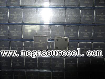 China MC68HC05B6 – De óxido de metal complementar de Freescale- unidade high-density do microcomputador do semicondutor (HCMOS) à venda