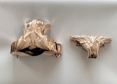 Китай Угол ларца металла утюга Мадрида продуктов ларца похоронных продается