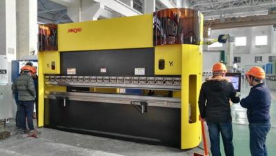 China Double Bend Machinery CNC Sheet Press Brake Machine Servo Pump Drive 4000M Length for sale