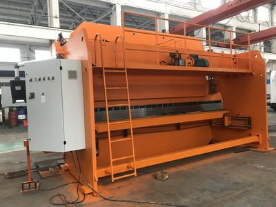 Cina macchina piegatubi elettrica della doccia dell'acciaio inossidabile della macchina del freno della stampa di lunghezza di 6m in vendita