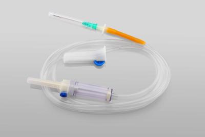 China 2016 New Medical 20 Drops Sterile Infusion Set with Small Roll Clamp, Latex Tube, Luer Slip for sale
